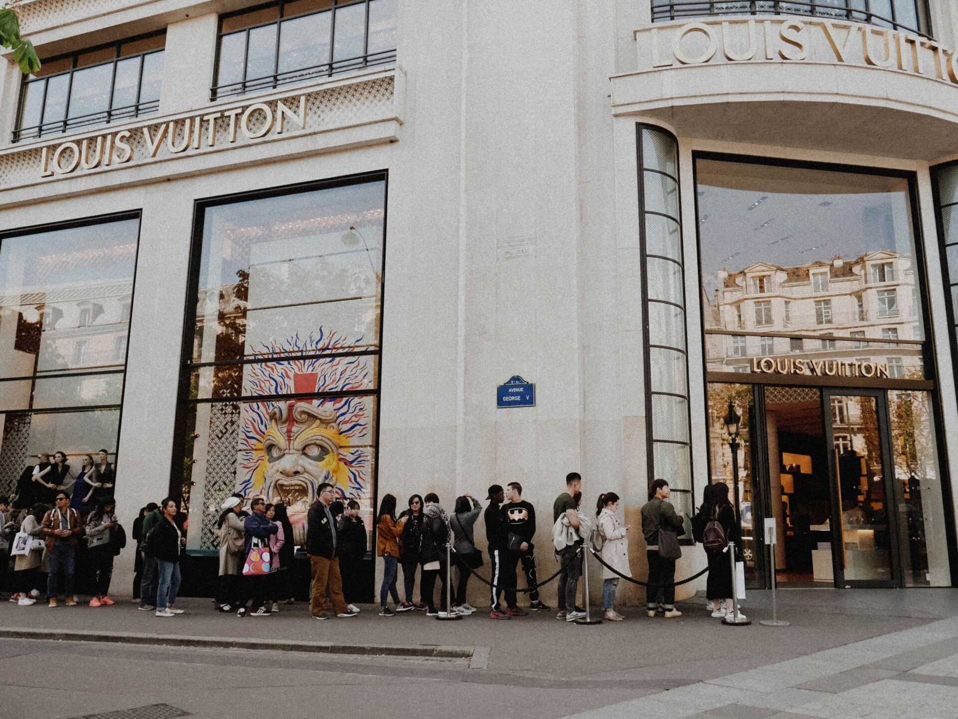 Louis Vuitton Hotel Will Not Open - 10 Minutes News for Hoteliers